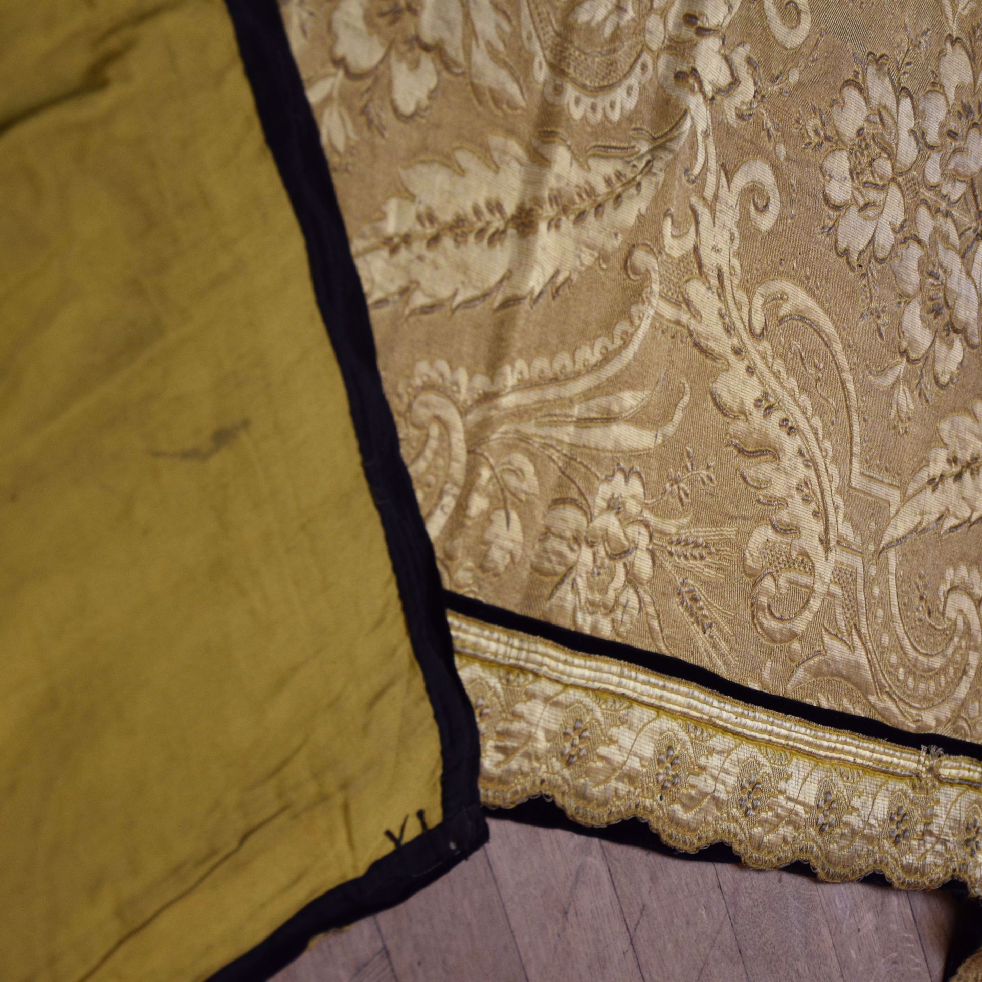 KRUISVORMIGE DOEK - AMBERES